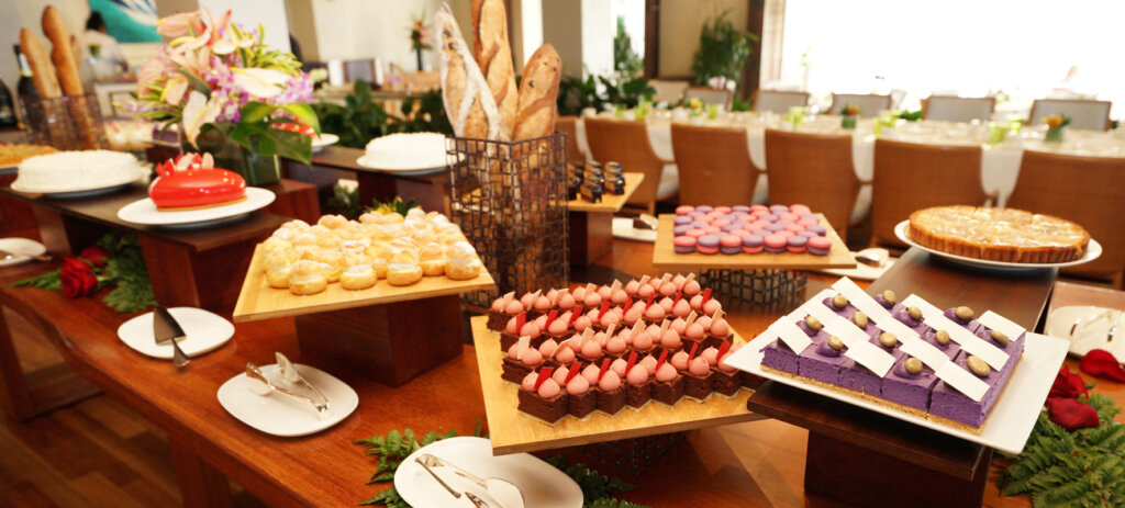 Savor the Aloha: A Guide to Hawaii’s Best Brunch, Orchids at Halekulani ...
